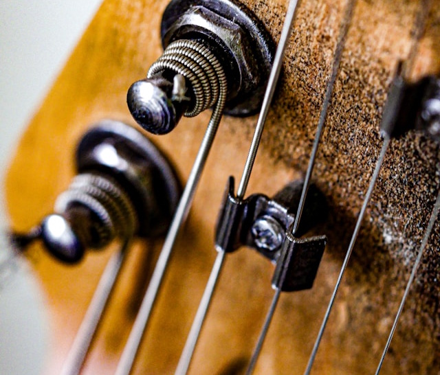 Guitar Strings Buyers Guide - Adult Guitar Lessons